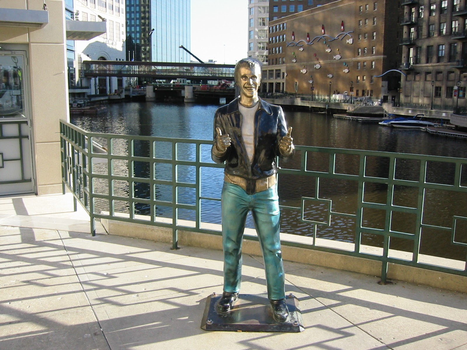 Your Guide to the Milwaukee Riverwalk | Kellee Maize Blog