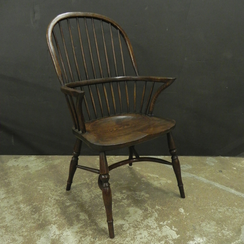 Windsor arm chair