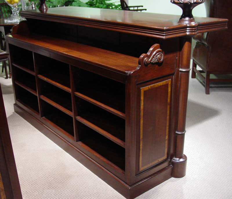 Canopy Bar with grape detail