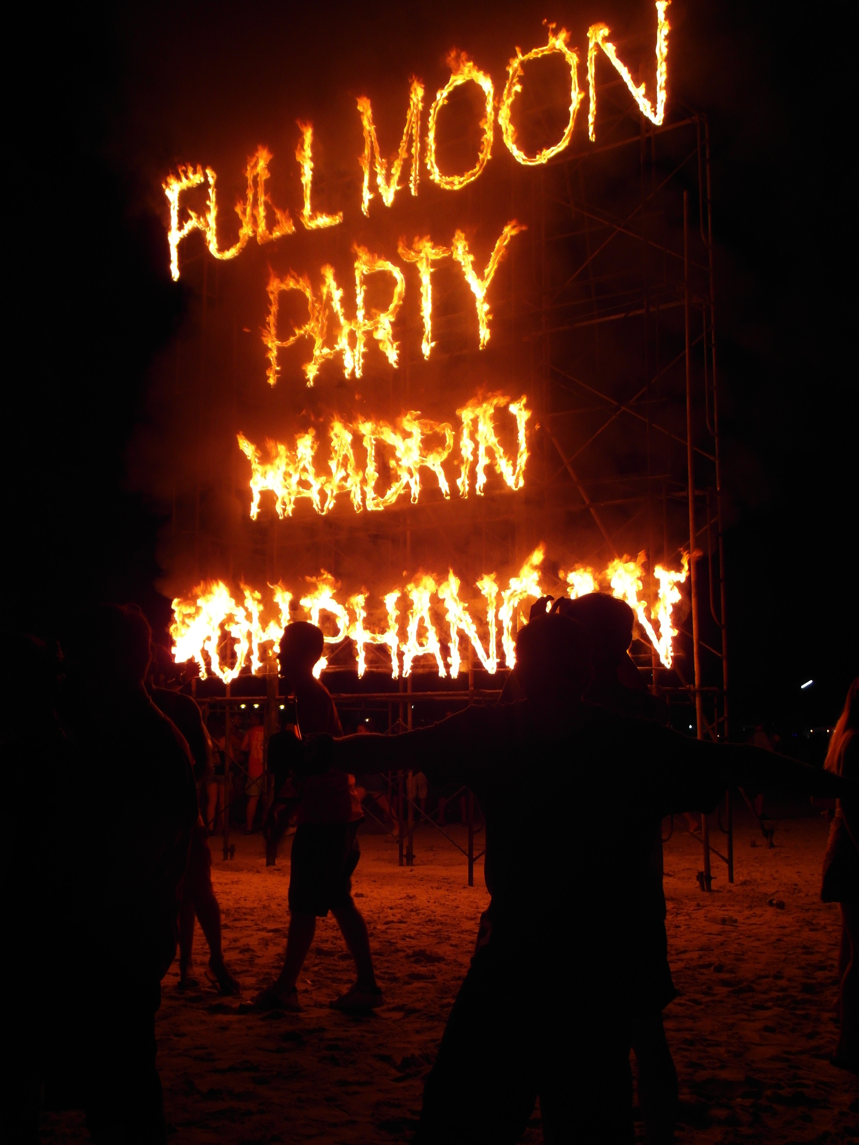 10 Top Tips For Surviving The Full Moon Party Thailand In 2019!