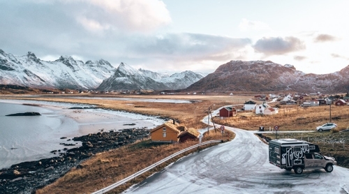 12 Of The BEST Road Trips In The World [Epic 2023 Guide!]