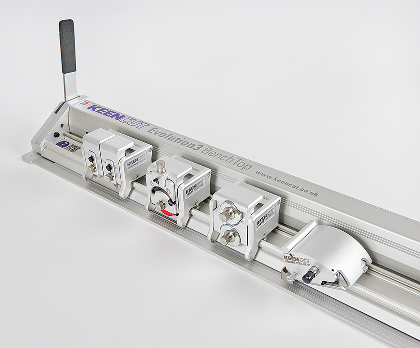 Keencut Evolution3 BenchTop | Intoprint Technologies