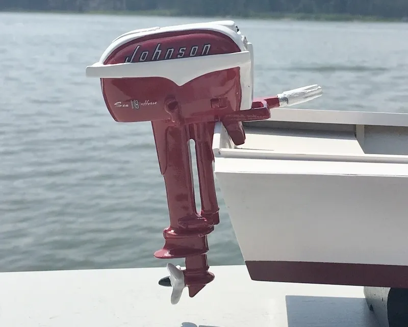 Outboard Motor, 1957 Johnson, Red, with Gas Tank | Blackway Boat Models