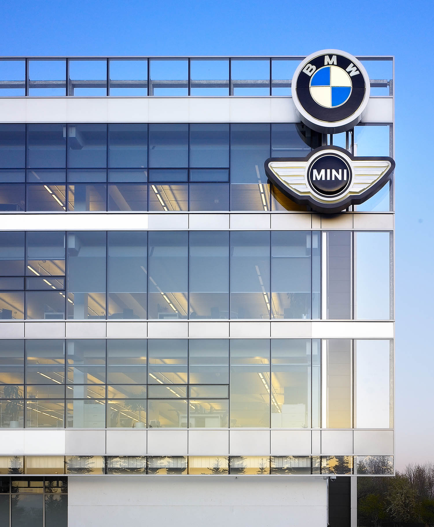 Sweeny&Co Architects | BMW Group Canada Headquarters