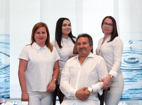 Mi nombre es Dr. César Pérez,especialista en medicina general