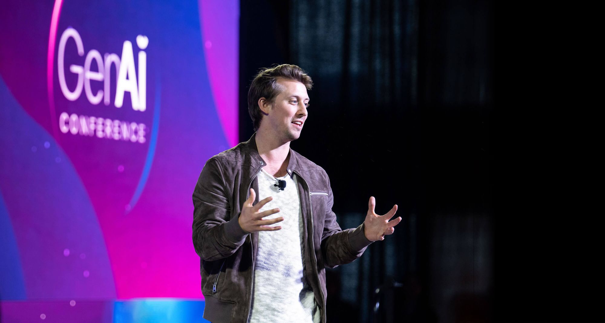 Austin Distel is "The AI Guy" - Keynote speaker on AI