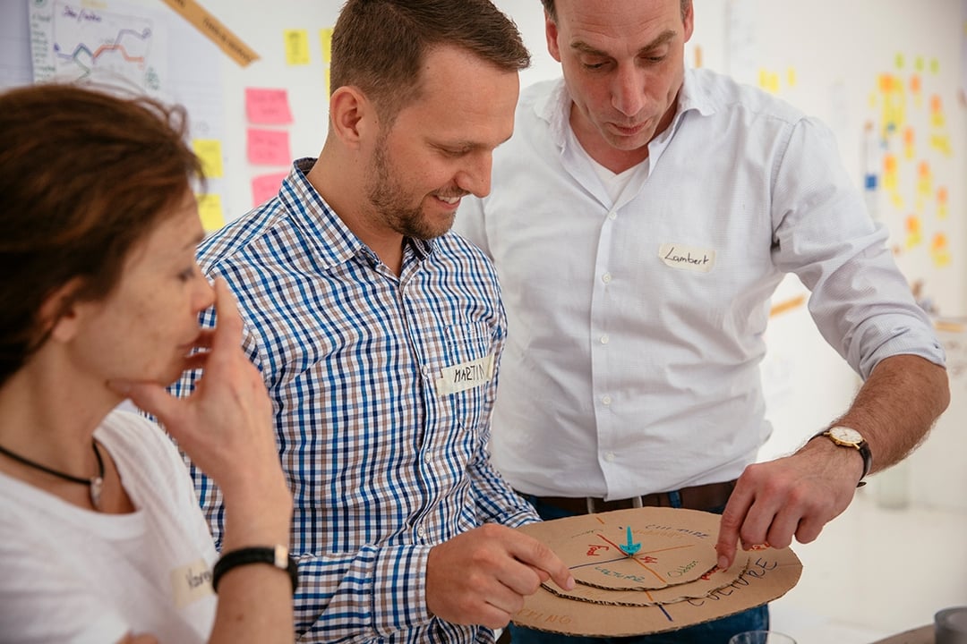 #TiSDD Method: Cardboard prototyping