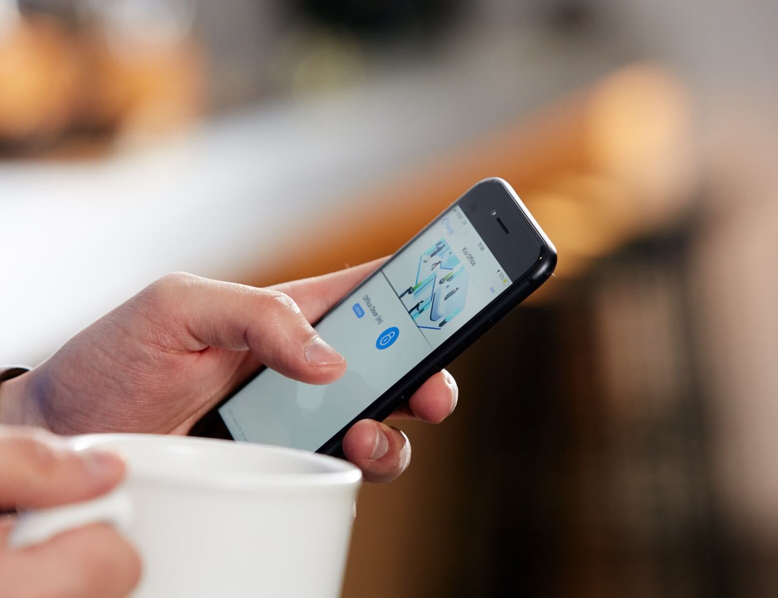 Touchless In-App Door Unlock | Kisi