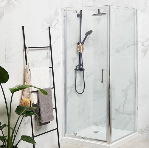 How Commercial Bathroom Cleaning Machines Improve Hygiene and Sanitation