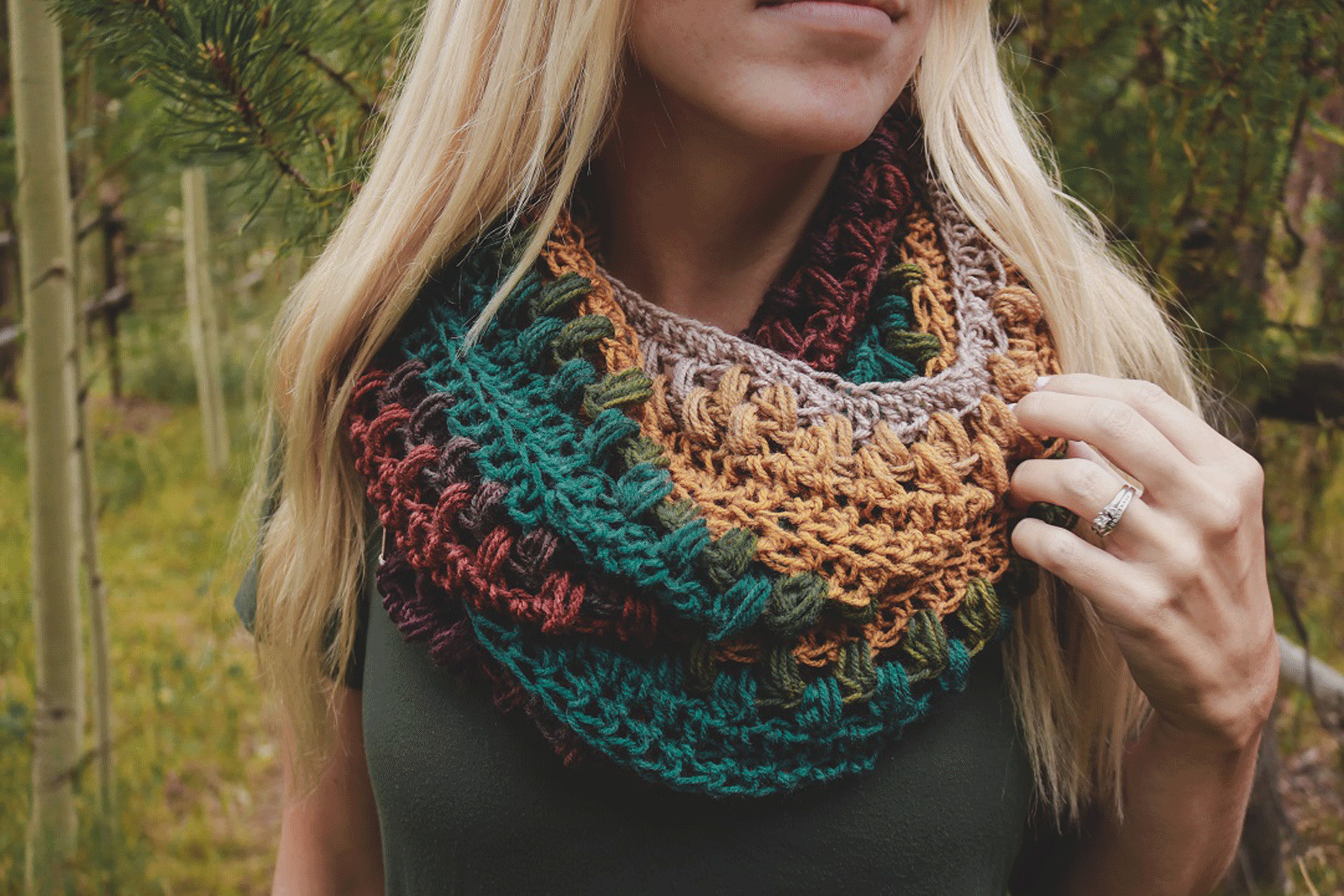 THNLife - Harvest Moon Infinity Scarf Crochet Pattern | Abby Sandquist
