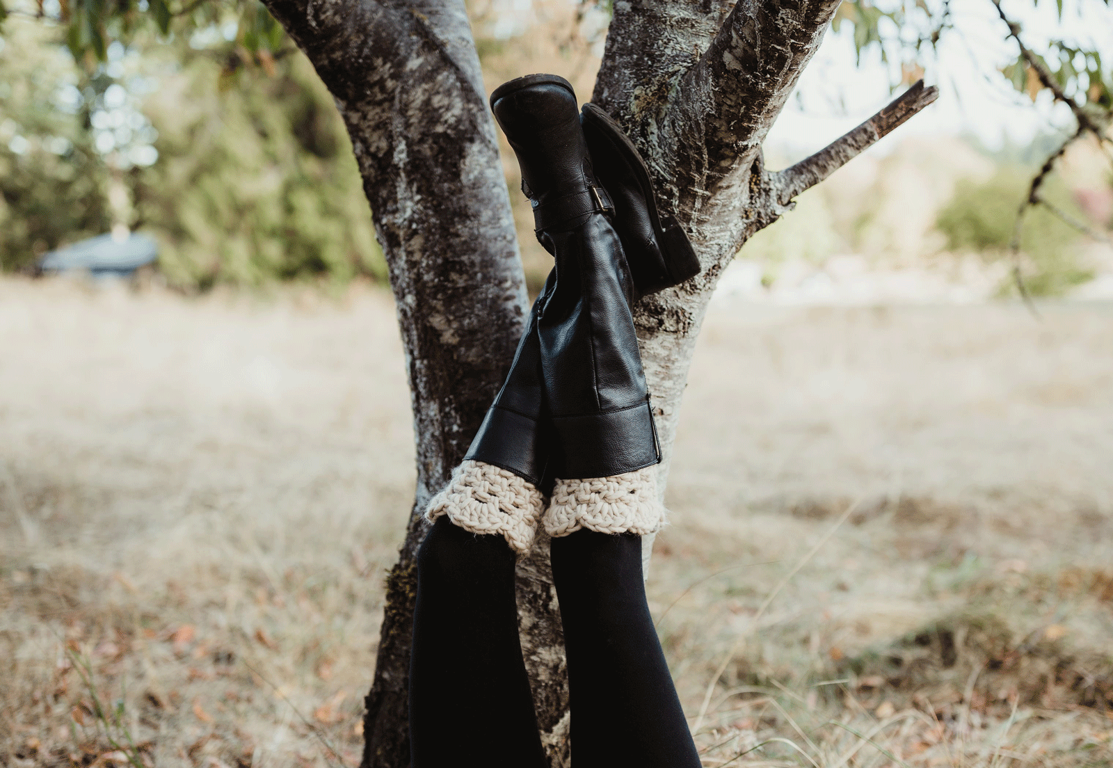 THNLife - Barley Bootcuffs Crochet Pattern | Ellen Bergman