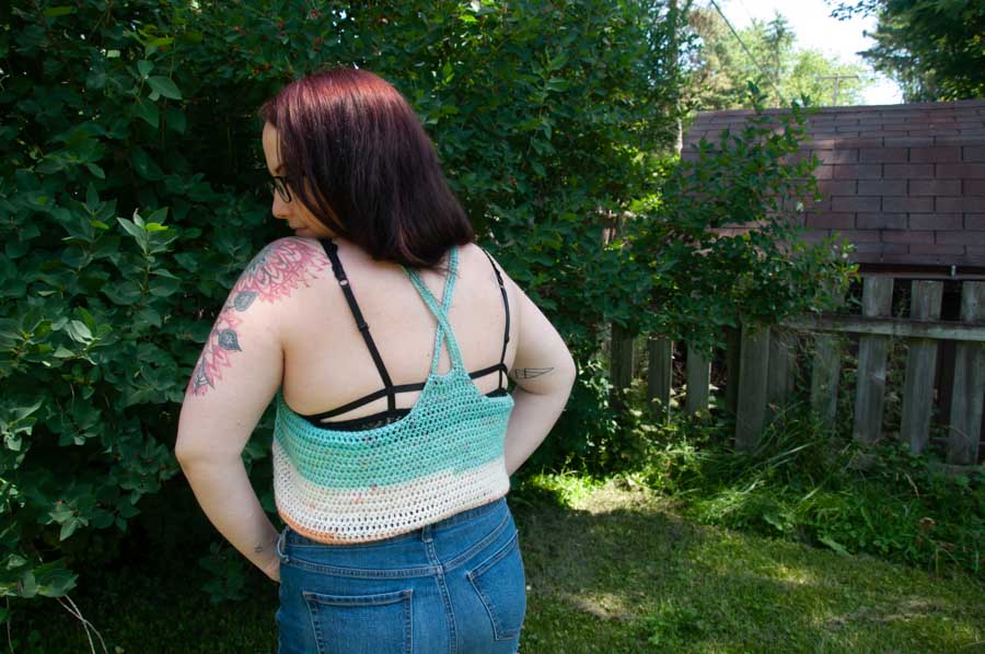 THNLife - Criss Cross Crop Top Crochet Pattern | Samantha Bartley