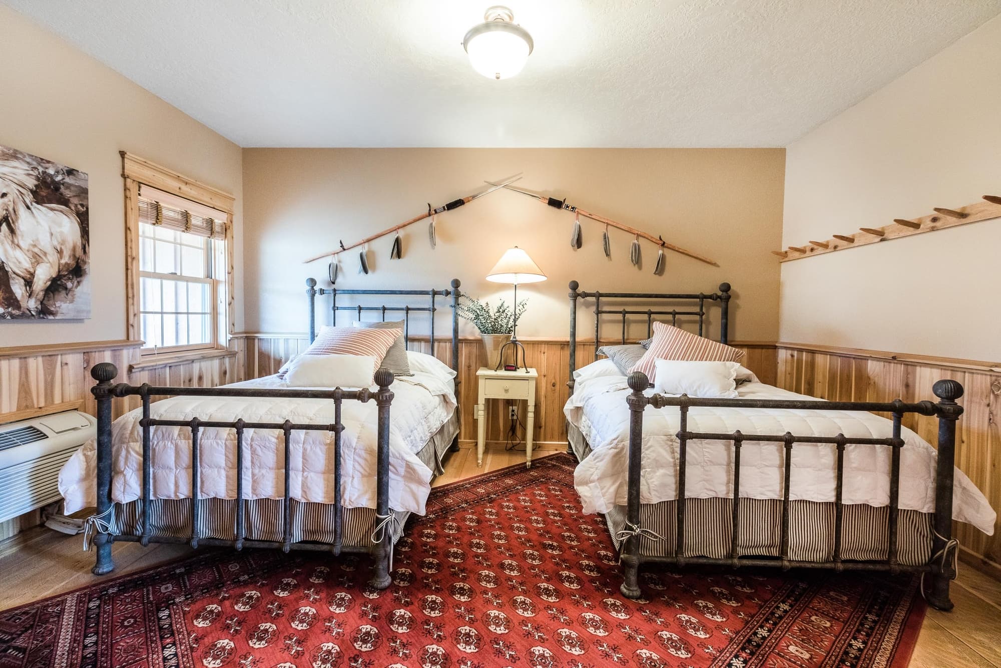 Available Rooms at the Almo Inn | Almo, Idaho