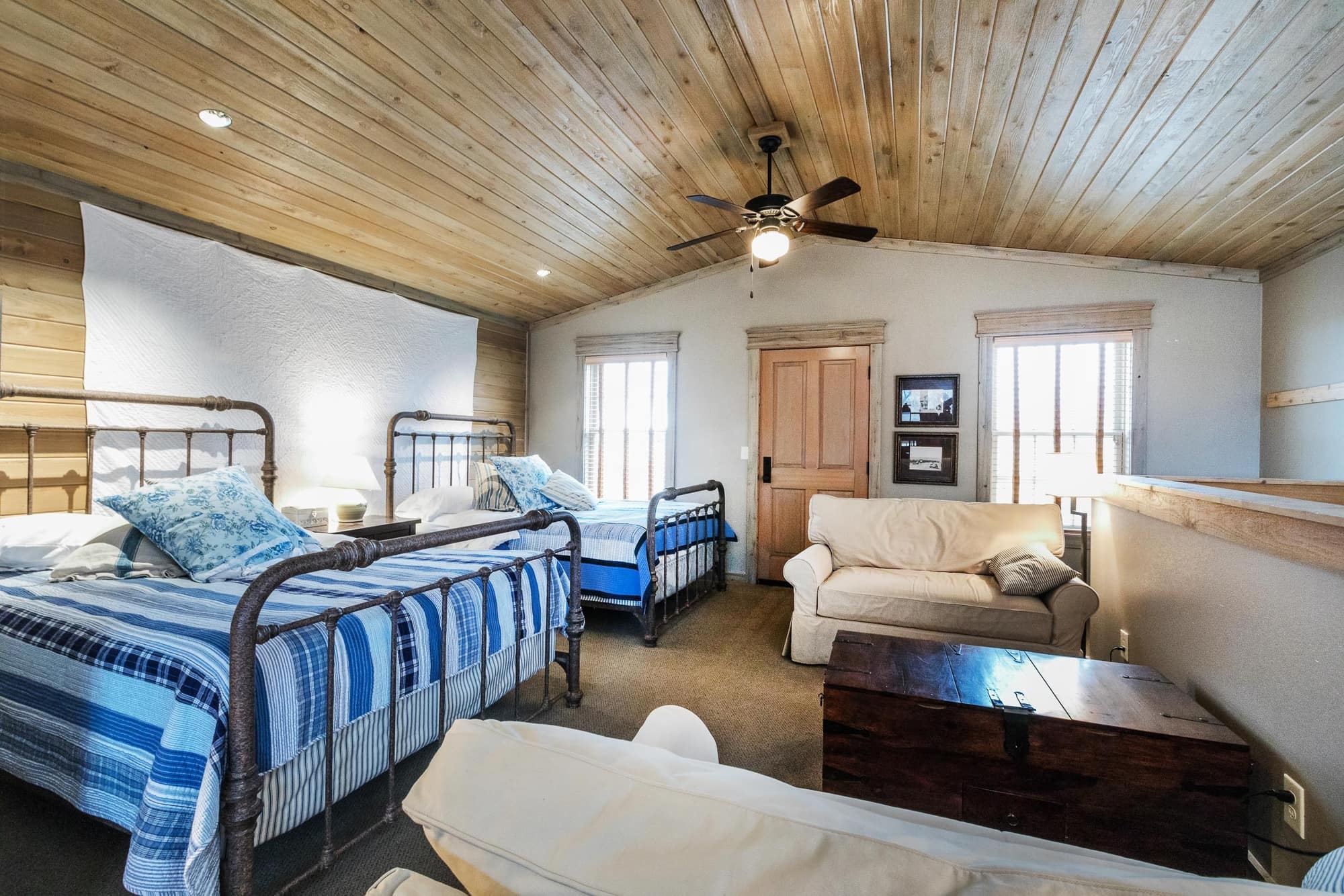 Available Rooms at the Almo Inn | Almo, Idaho