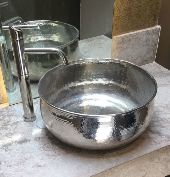 Amoretti Brothers Sinks - Donna Round 16.8"x7"