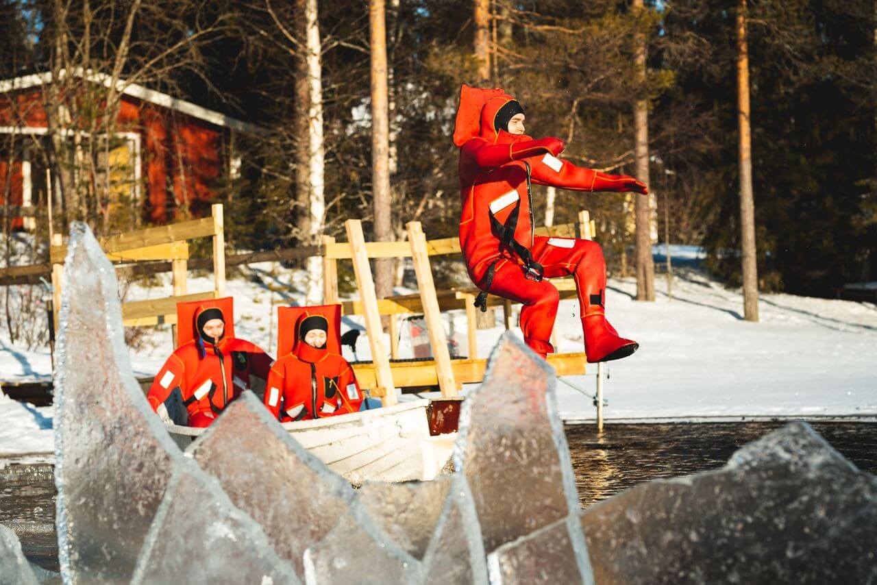 Daytime Ice Floating | Rovaniemi | Book Online | Nordic Adventures