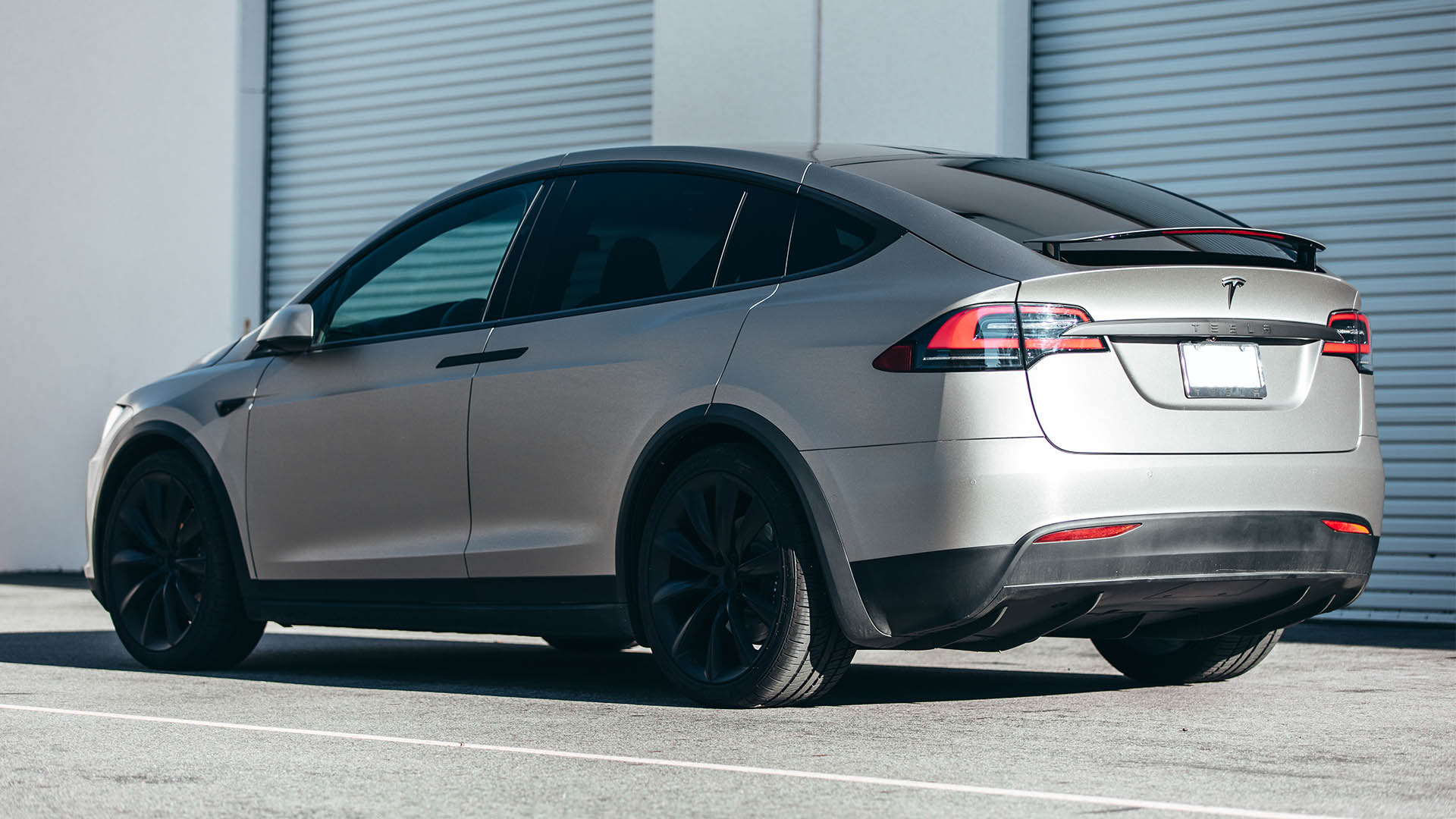Tesla Model X 3M 1080 Brushed Aluminum - Paint Wraps | Palmer Signs Inc.