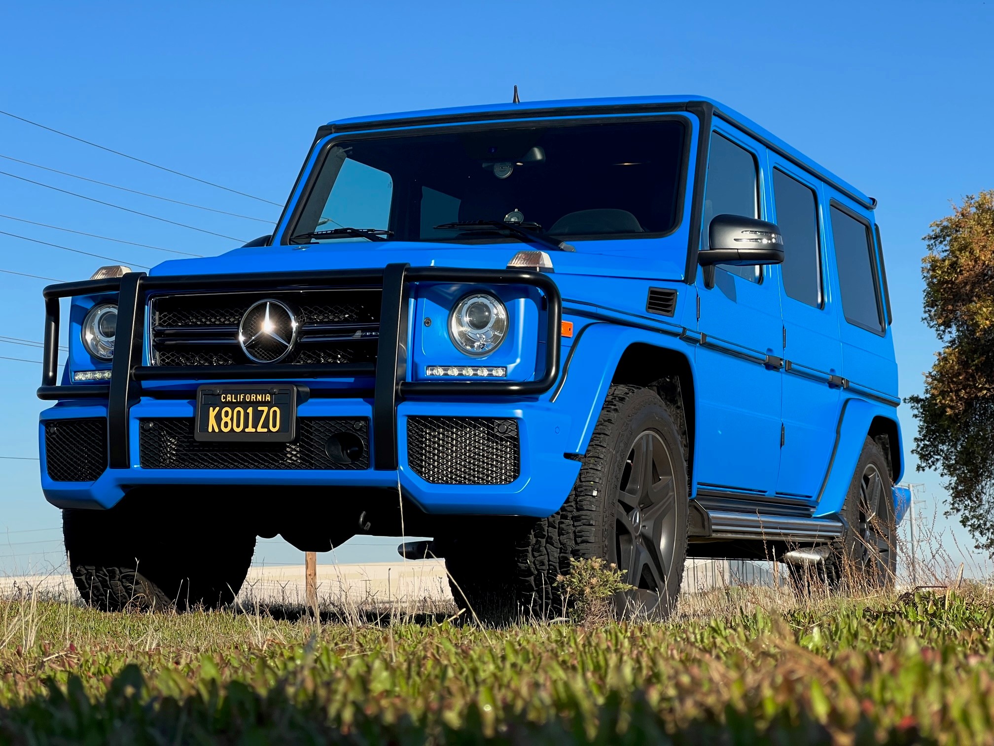 G-Wagon Smurf Blue Wrap - Paint Wraps | Palmer Signs Inc.