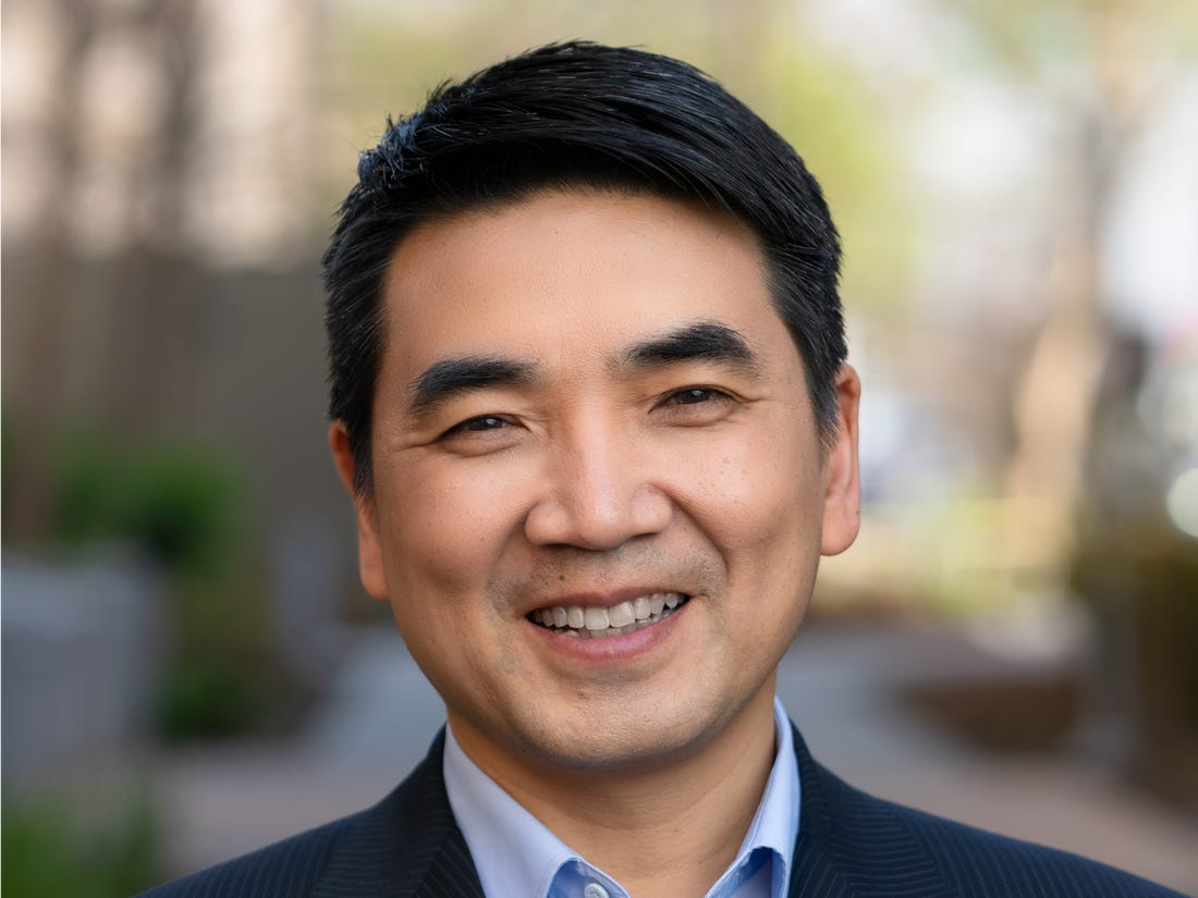 Zoom CEO Eric Yuan Leads Glassdoor's List of Top 100 CEOs