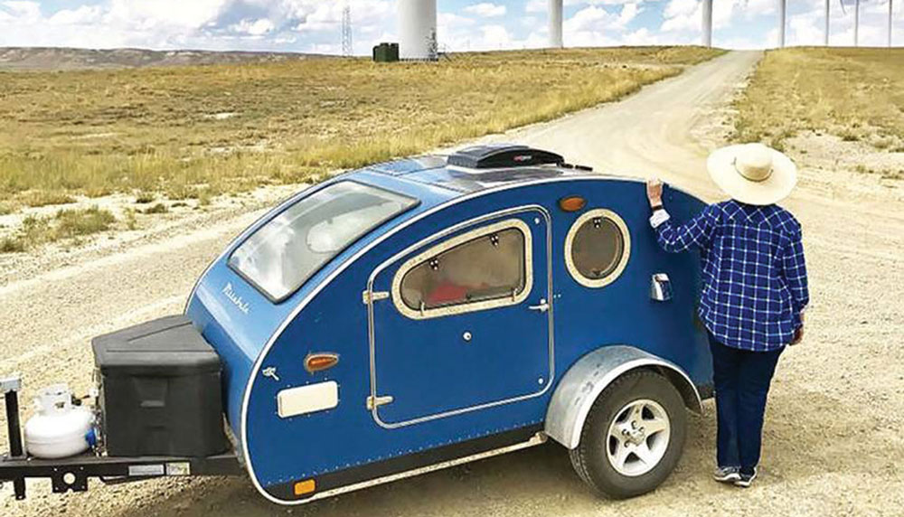 Vistabule teardrop trailers go off-grid with Sunflare flexible solar ...