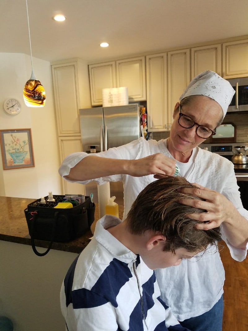 Professional Head Lice Removal Services | Nit Removal Clinic