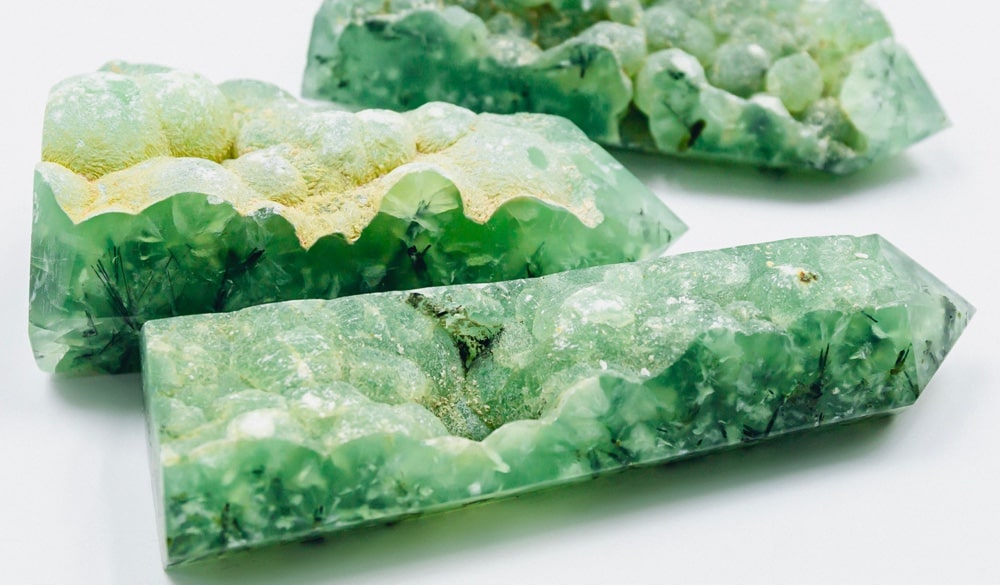 Prehnite: Meaning, Healing Properties and Powers