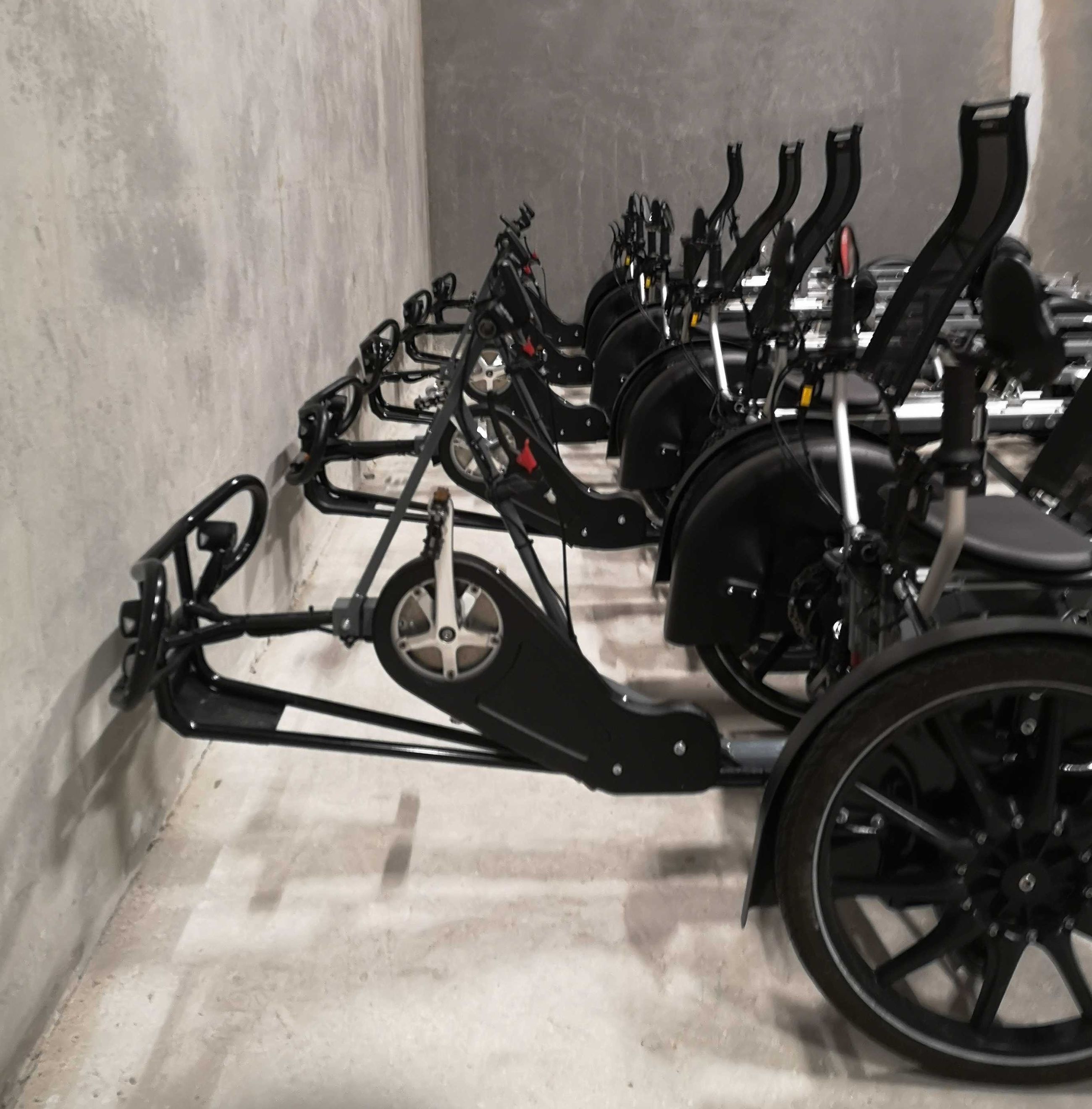 Velove - Sustainable Urban Last Mile Delivery