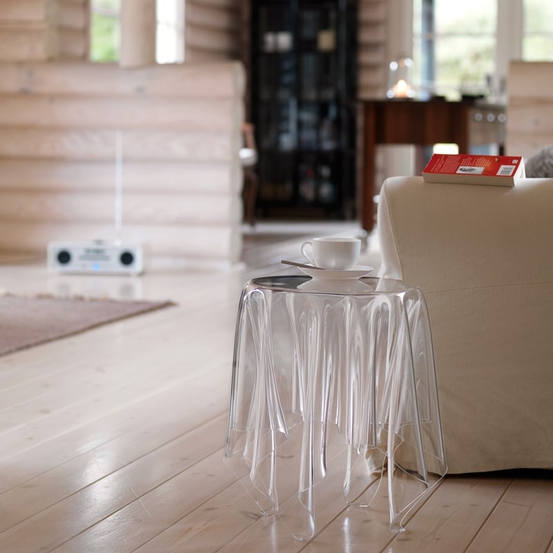 Essey products - Illusion table