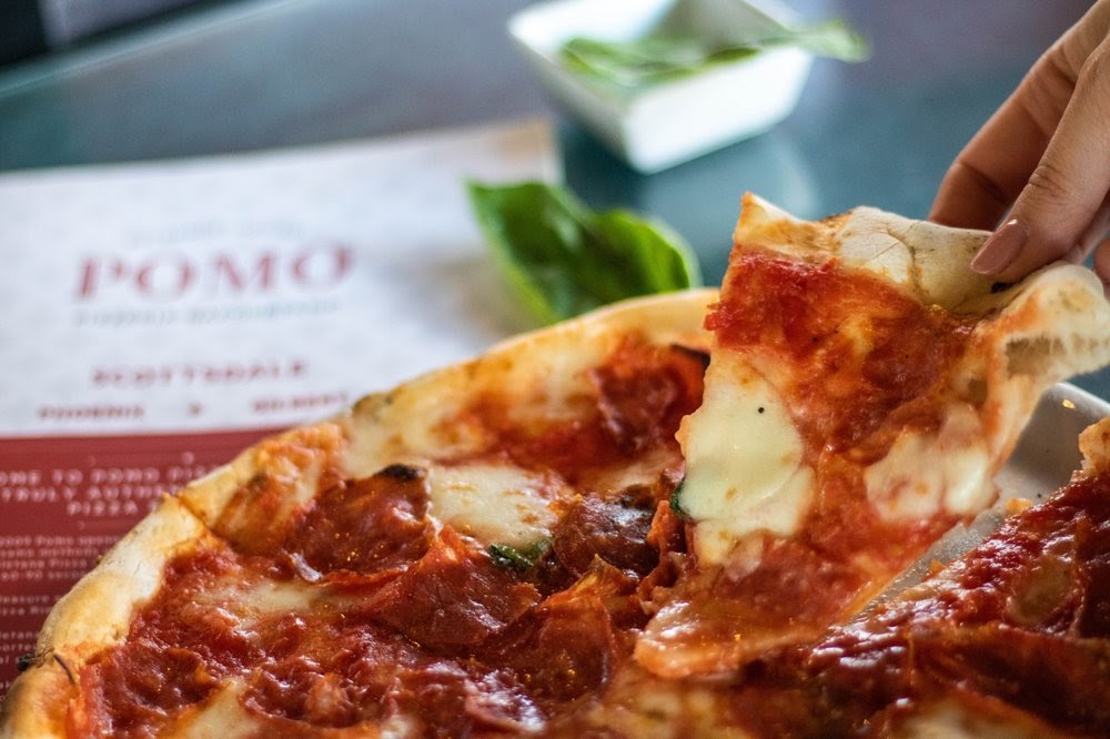 Top 10 Pizzerias in Mesa, Arizona That Locals Love