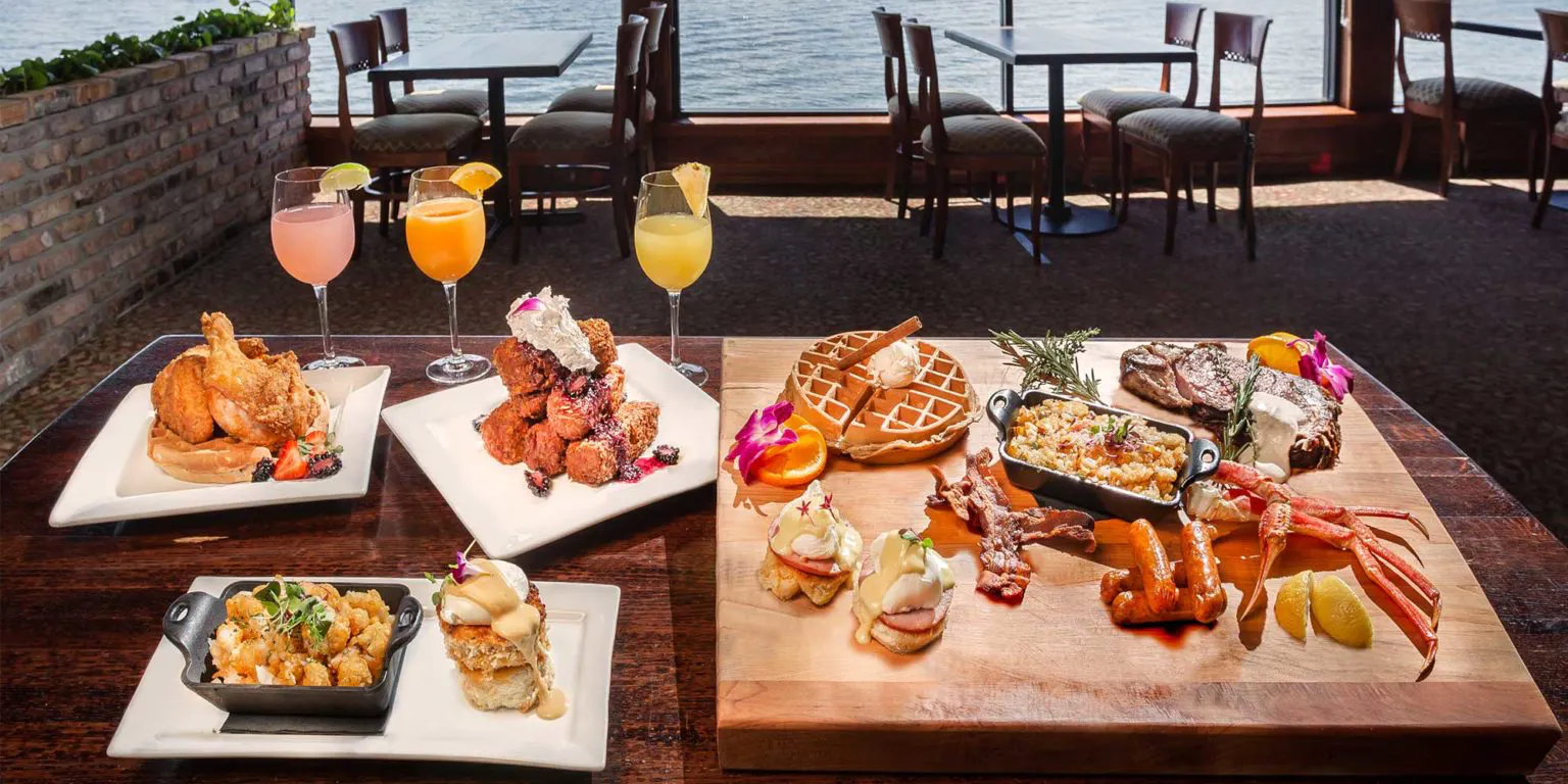 12 Amazing Restaurants on the Water in Tampa to Try Out Right Now