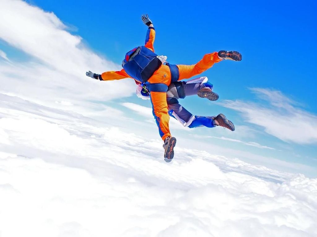 Best Places for Skydiving in Honolulu