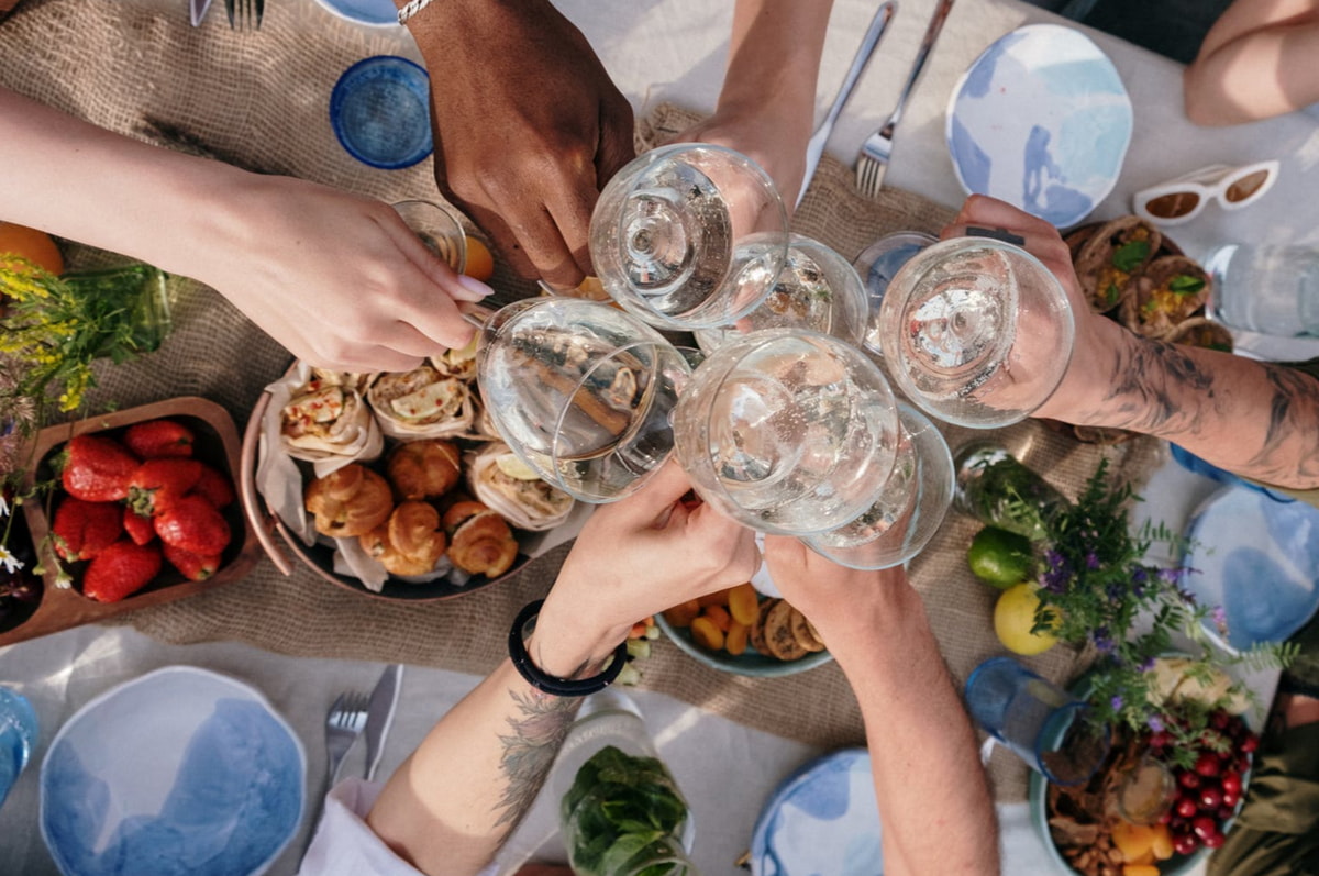 15 Easter Brunch Spots In Pittsburgh Every-Bunny Will Love! [Updated]