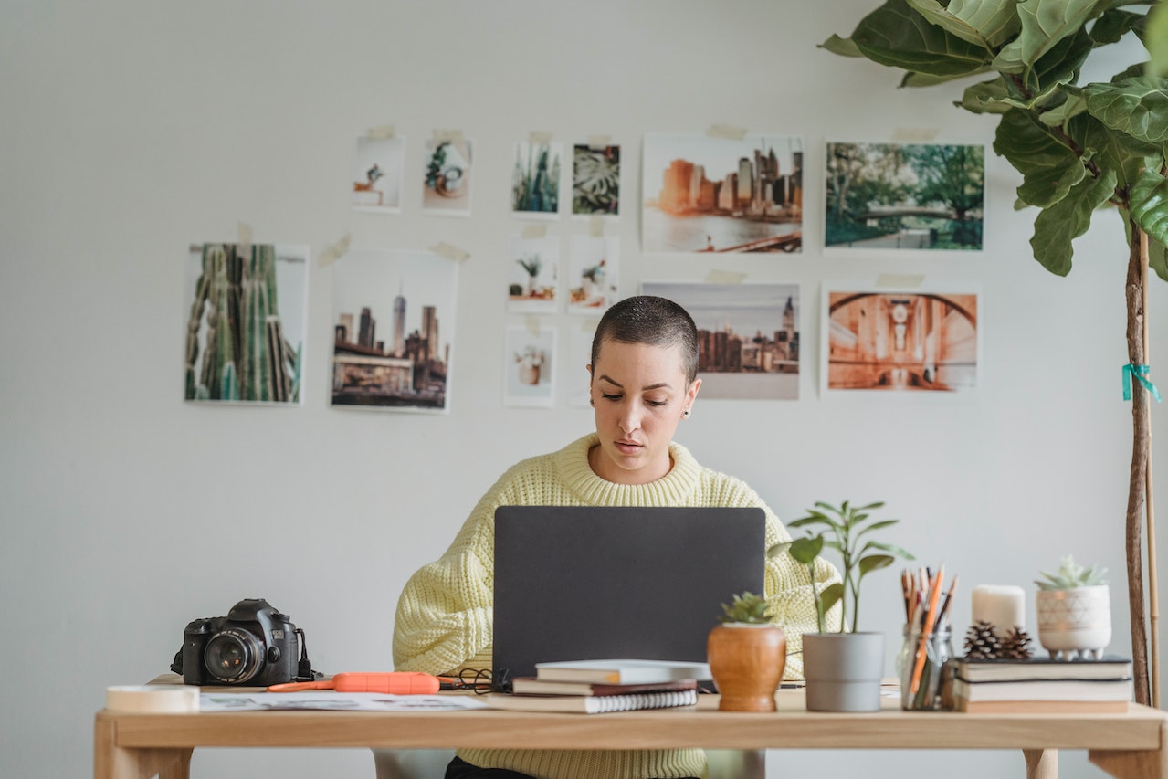5 Tips for Women to Manage Their Remote Work Stress
