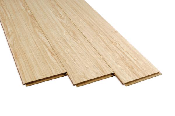 Luxflor 12mm Embossed Laminate - Regal Oak