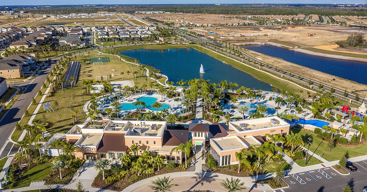 Pointon Realty - Solara Resort, Davenport