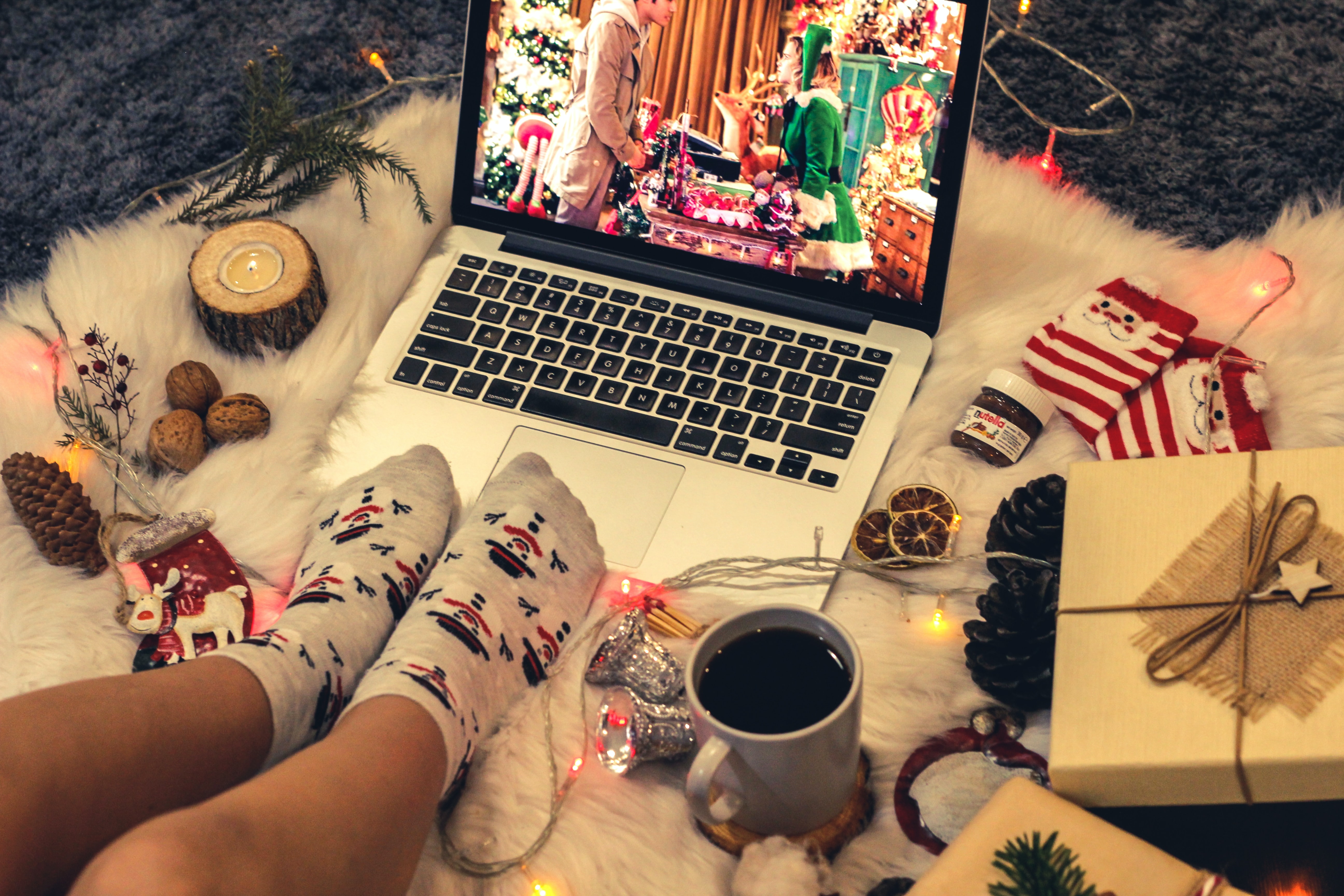 6 Festive Ideas For Your Virtual Office Holiday Party