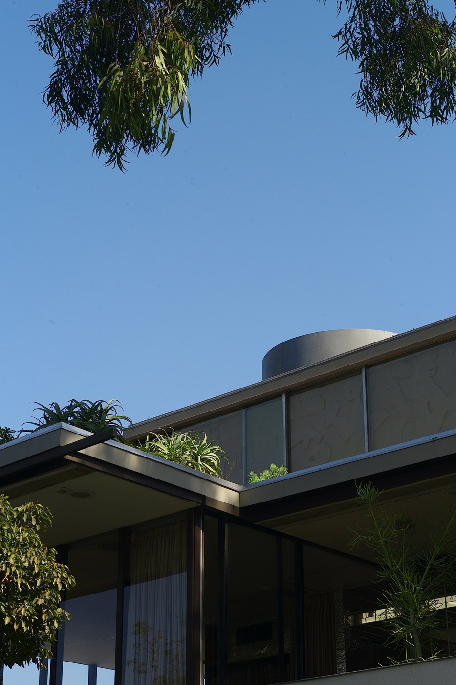 simple flair / stories / VDL HOUSE