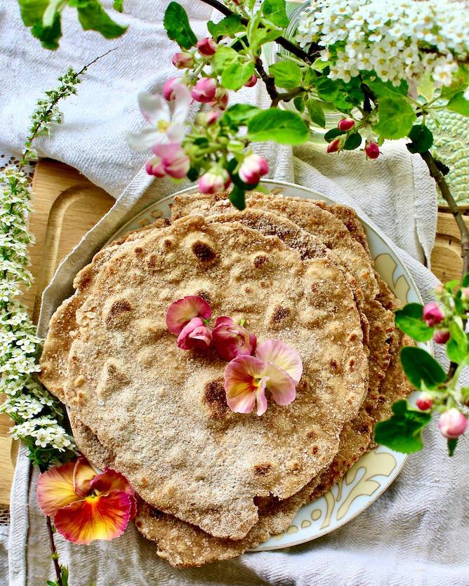 Jogurtti-spelttirieskat pannulla - Birkkalan reseptit