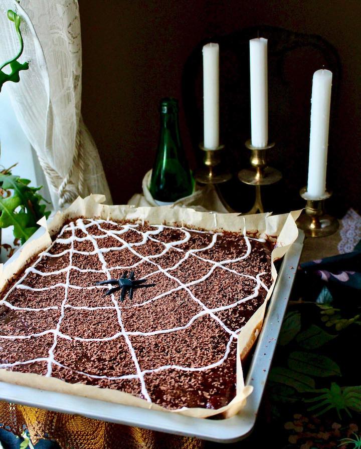 Halloween speltti-mokkapalat (vegaaninen) - Birkkalan reseptit