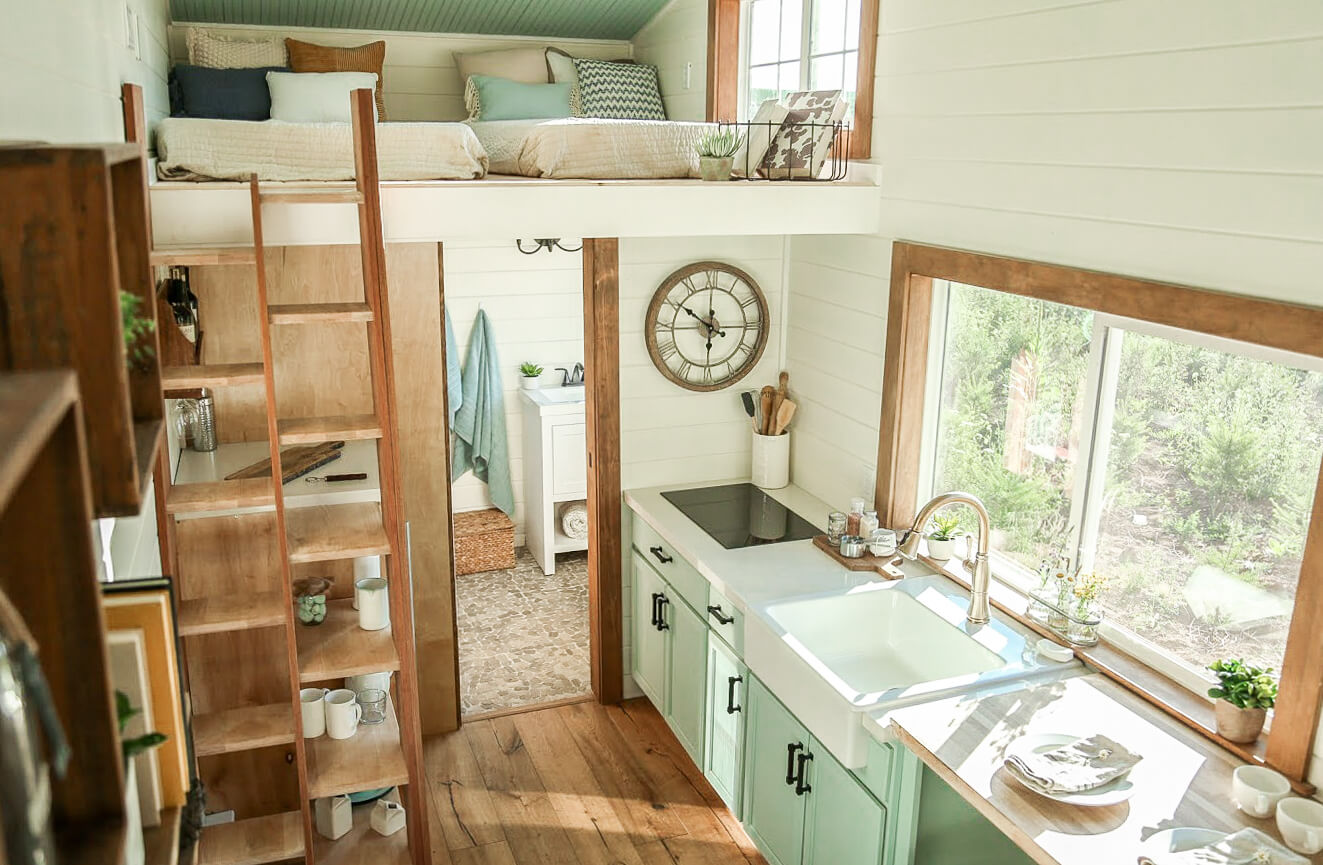 Tiny Modern Farmhouse Tiny Home