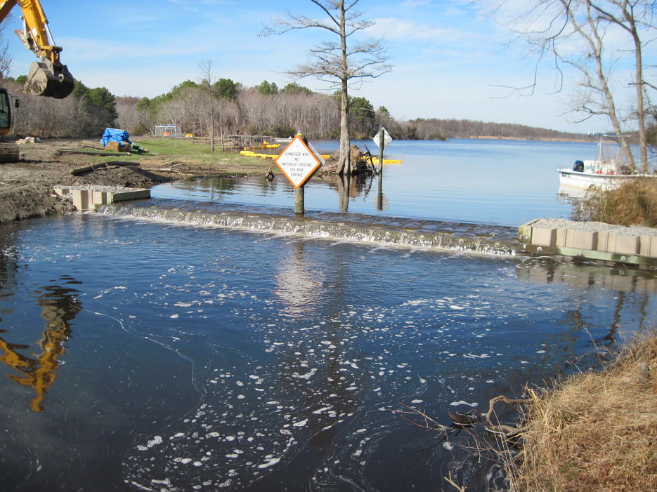 Lake Tecumseh Weir | CMI Case Studies