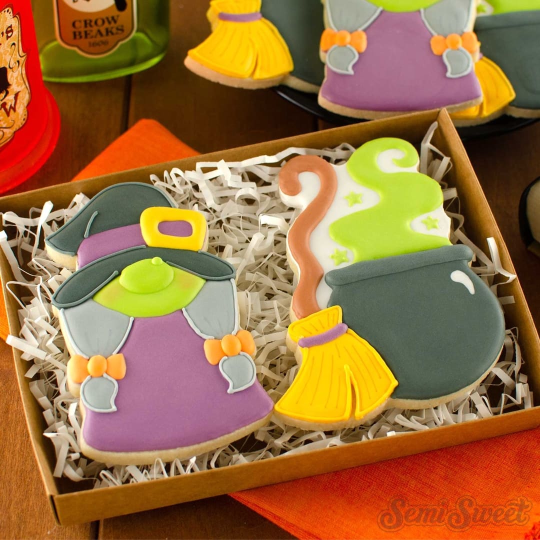 How to Make a Stackable Cat Witch Cookie Set