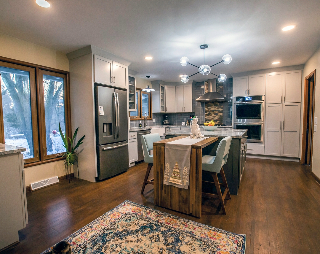 CE Smith | Pre-Finished Cabinets