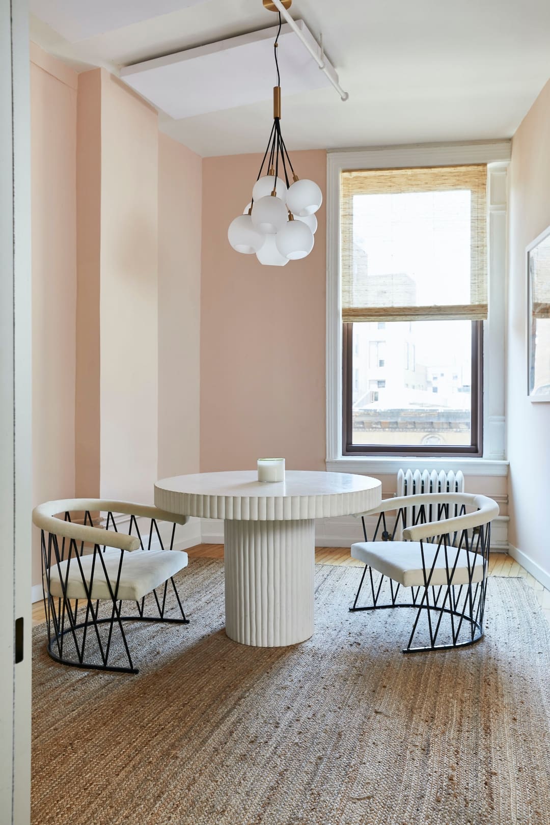 Minimalism 101: How to Choose Simple Window Treatments | Everhem