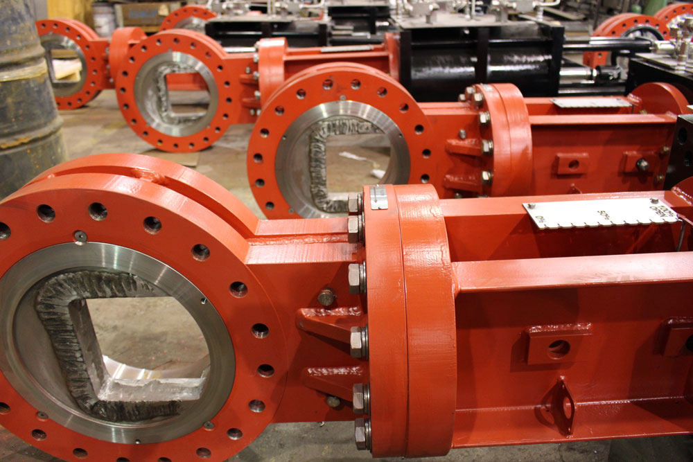 14" ANSI 300 SlurryFlo control valves for abrasive cyclone underflow ...