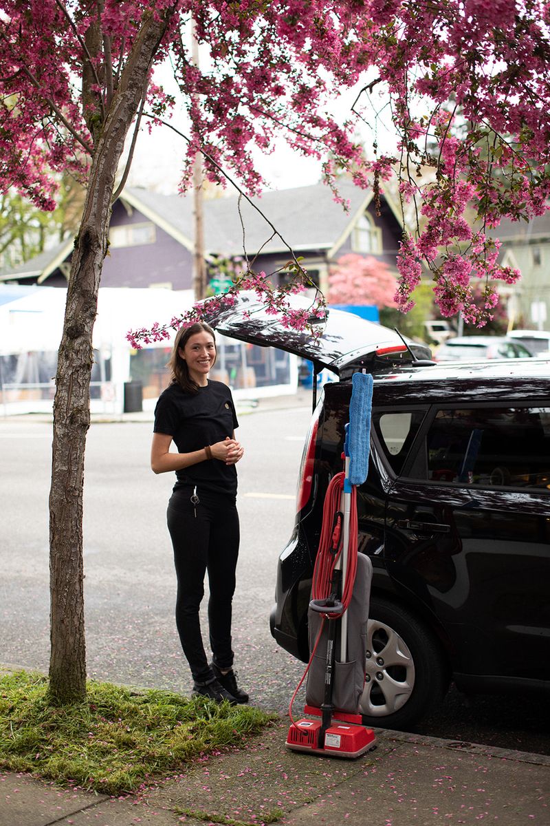 Meet Our Amazing Team of Sparklers! | Learn More About Us