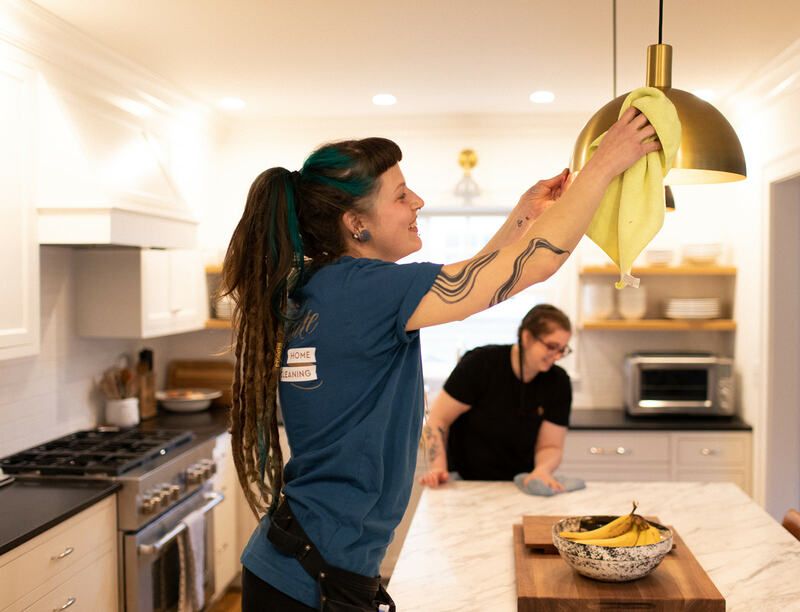 Highly Detailed Cleaning and Disinfecting | Sparkling Palaces