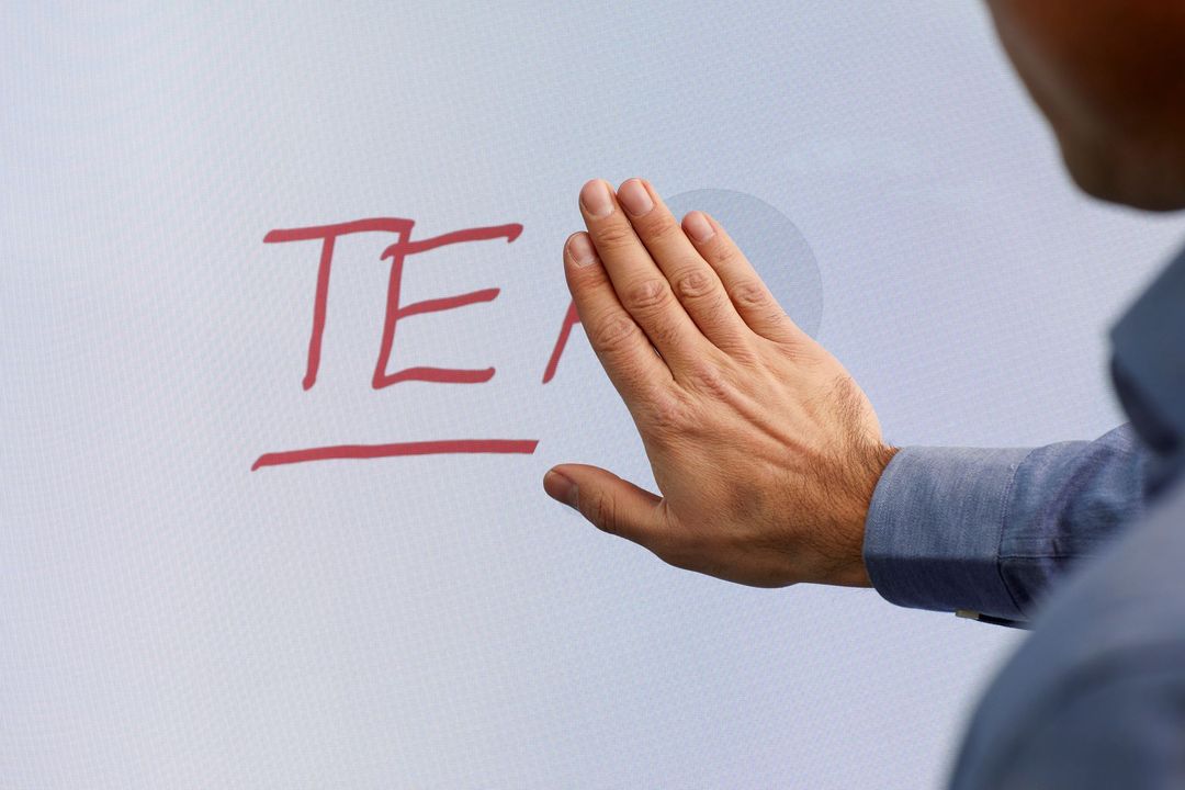 Whiteboard Solutions for Hybrid Teams | FlatFrog