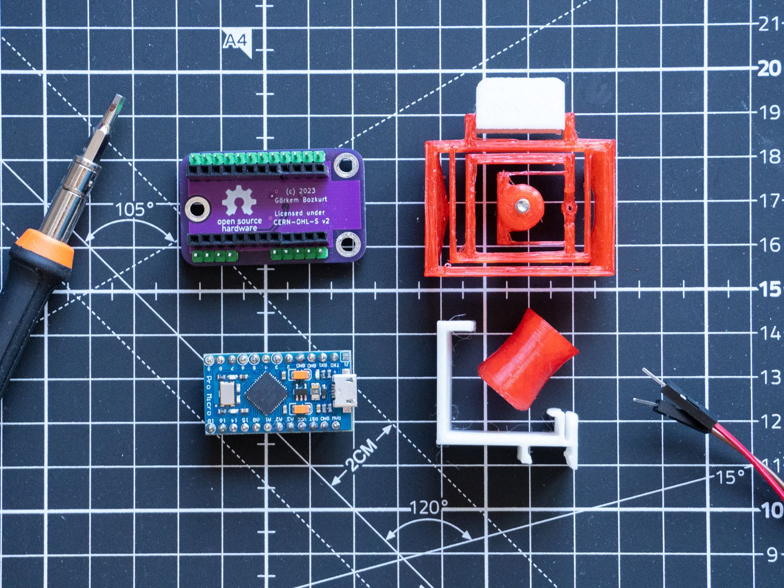 Trinteract: an Open-source 3D Input Device for Navigating Digital Spaces