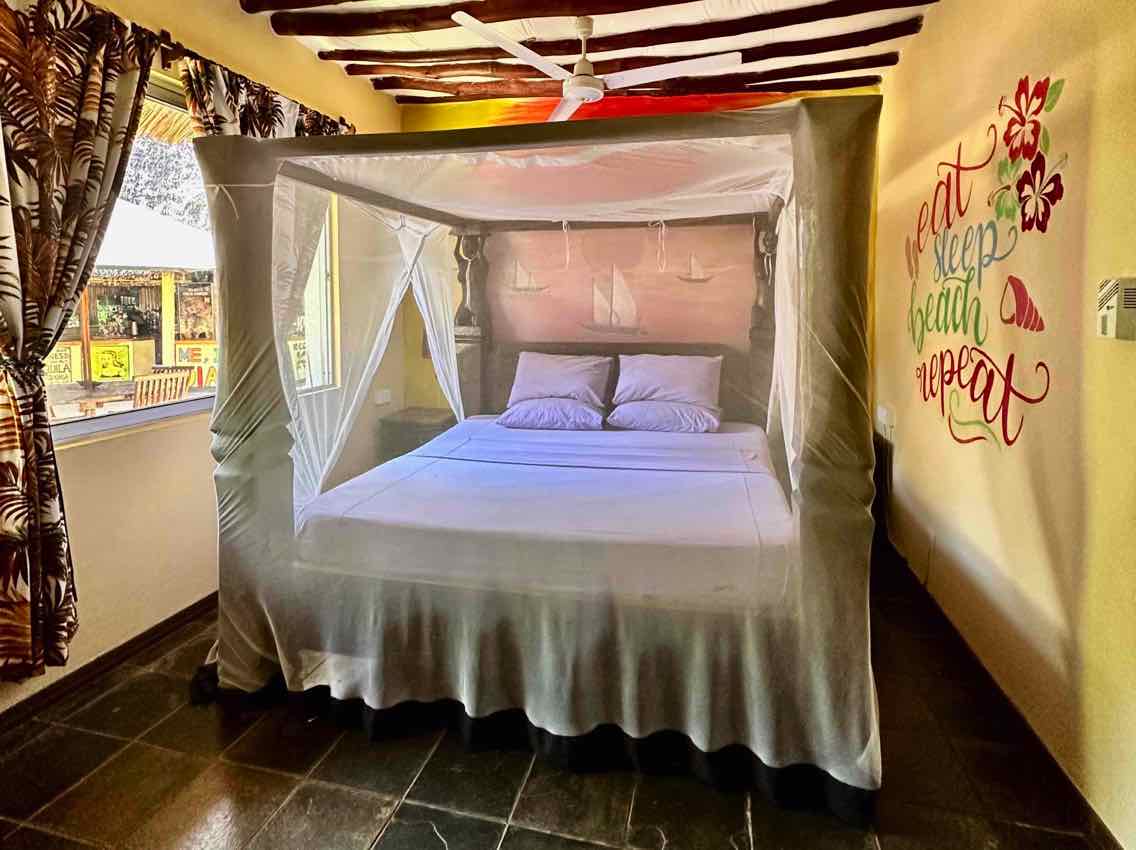 Diani Backpackers - Diani Beach - Kenya
